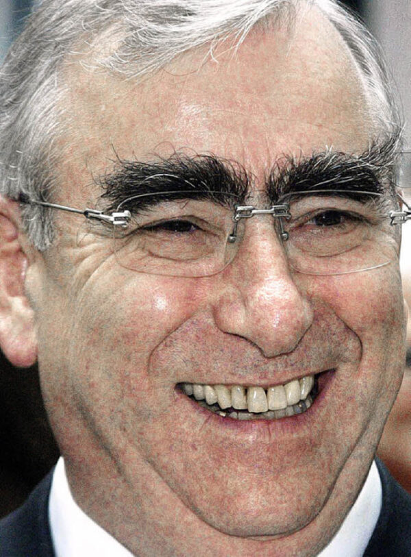 Which eyebrow shape is most attractive?