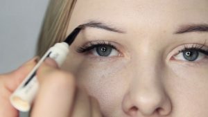 Eyebrow guide | Eynbro