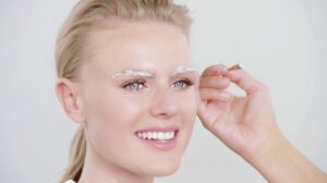 The best ways and products how to lighten eyebrows