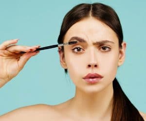 How to fix one eyebrow higher than the other botox?