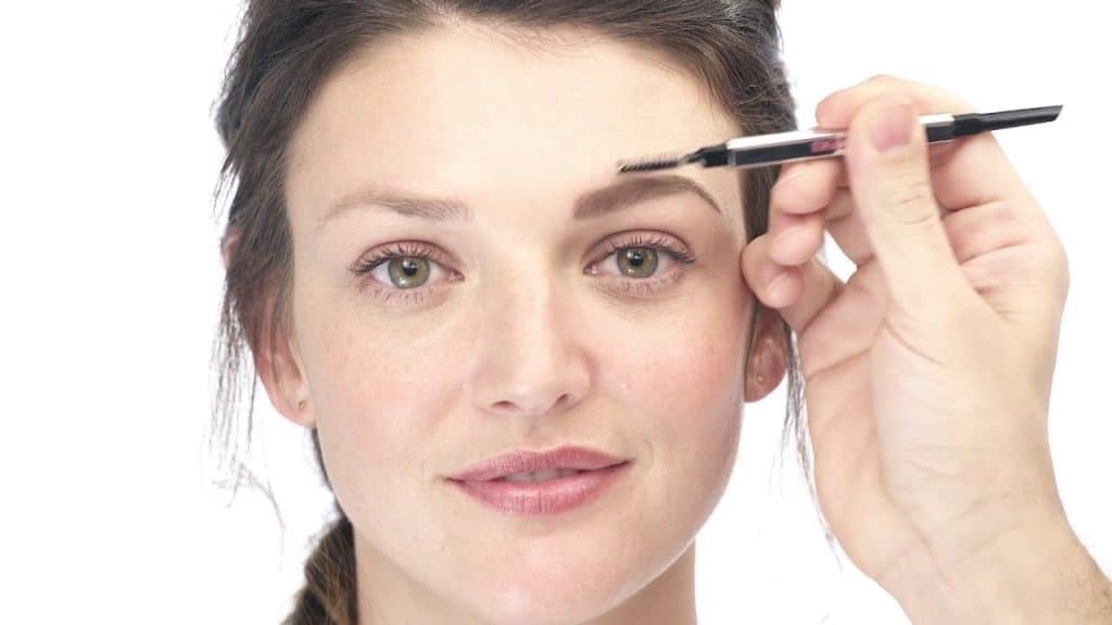How to draw eyebrows well?